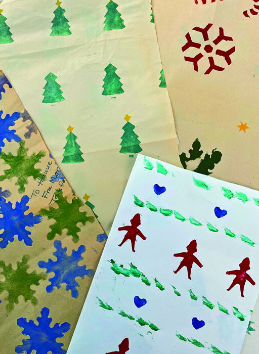 How to Wrap a Gift in a Creative Way - Grit